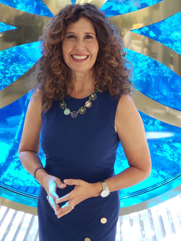 Meet Lisa Garr | Your Year of Miracles